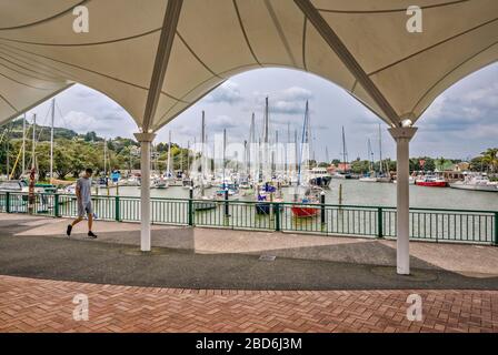 Canopy Bridge, boats at Town Basin marina at Hatea River in Whangarei ...