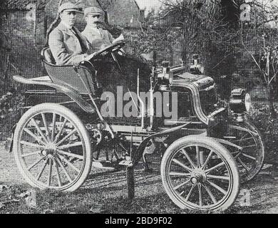 The 1898 Panhard Et Levassor Paris-amsterdam-Paris racing car leaves ...