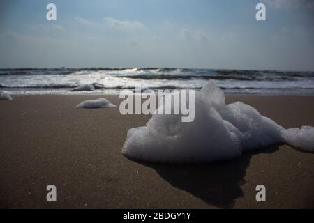 India: Toxin-laced bubbles cause pollution hazard on Indian beach ...