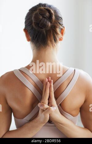 Young people stretching out hands Stock Photo - Alamy