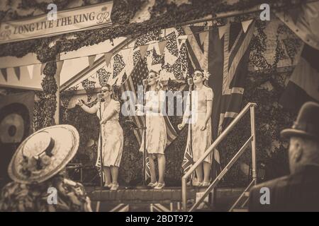 The Bluebird Belles, 1940s vintage vocal harmony trio, performing on ...