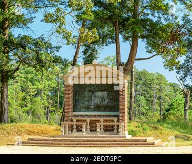 Rev. Robert Hunt shrine at Jamestown Stock Photo - Alamy
