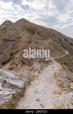 Hiking trail to the top of Black Butte, close to Shasta Mountain ...