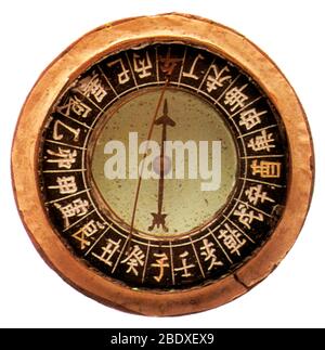 chinese magnetic compass Stock Photo Alamy
