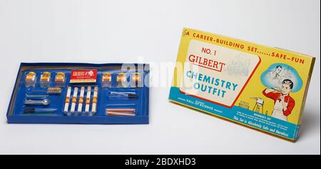 Gilbert Chemistry Set, 1954 Stock Photo - Alamy