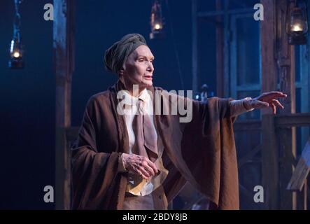Welsh actress Dame Siân Phillips with her third husband actor Robin ...
