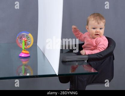 Object permanence, 2 of 6 Stock Photo - Alamy