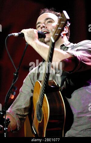 Dave Mathews performing at Farm Aid 2006 at the Tweeter Center in ...