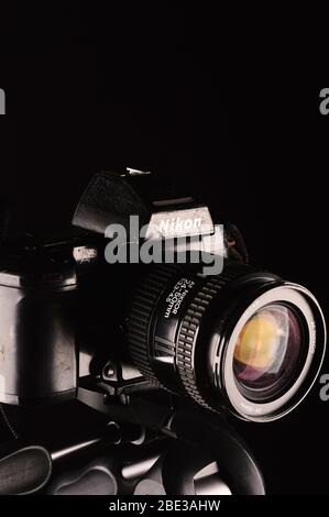 Nikon 8008s film camera on tripod Stock Photo - Alamy