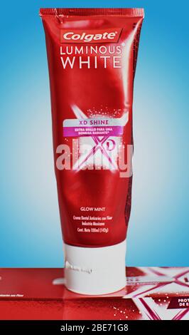 colgate luminous white product photography Stock Photo - Alamy