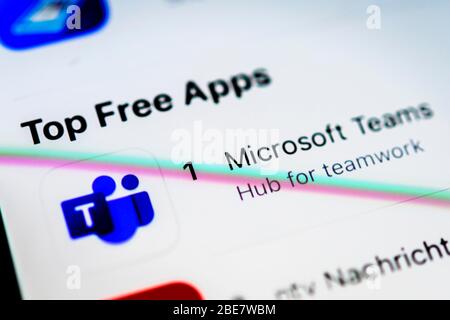 App icon of Microsoft Teams on a Windows 10 desktop Stock Photo - Alamy