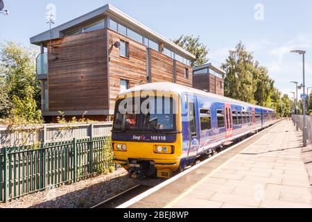 Thames Trains in Henley on Thames station, britain england UK Stock ...
