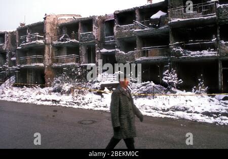 Sarajevo 1998 - war destruction of apartments and houses in Sarajevo's ...