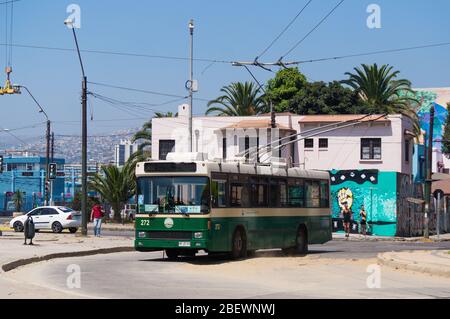 VALPARAISO, CHILE - FEBRUARY 2016: A trolleybus in Valparaiso Stock ...