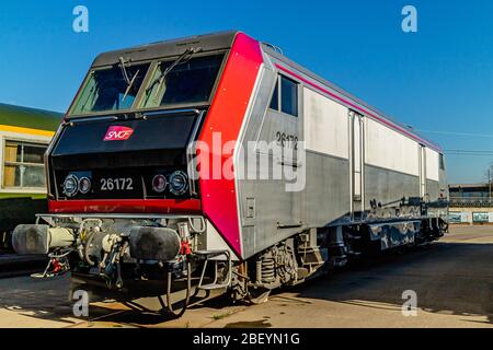 sncf,electric locomotive,class BB 7200,507242,vienne,alsthom mte,gare d'austerlitz,paris,france ...