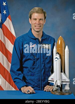 Official portrait of Capt. Richard A. Searfoss, U.S. Air Force ca. 1990 ...