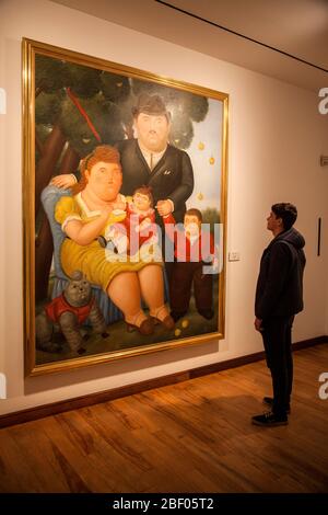 Una Familia, A Family, painting by Botero at the Botero Museum also ...