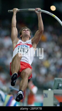 ADAM KOLASA POLE VAULT STADE DE FRANCE ST DENIS PARIS FRANCE 28 August ...