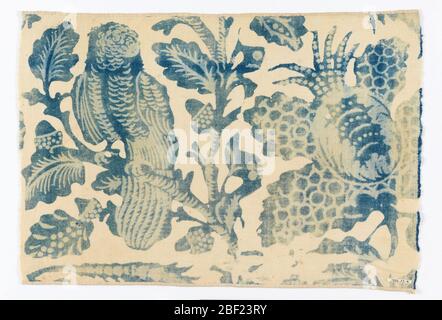 oak branches. leaves and acorns on an oak tree in early autumn Stock ...