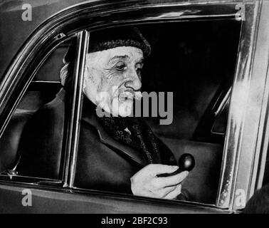 Albert Einstein in the patent office Stock Photo - Alamy