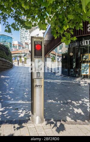 Pedestrianised pavement area Stock Photo - Alamy