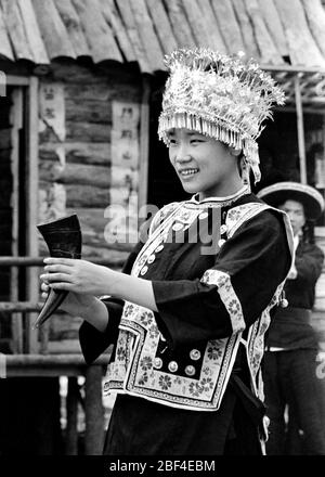 White Miao women in traditional costume, Yutangcun, Huo, Longlin, Baise ...