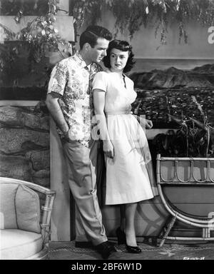Donna Reed, Montgomery Clift, Fred Zinneman, "From Here to Eternity ...