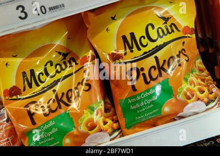 McCain Picker's,onion rings Stock Photo - Alamy