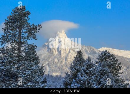 ross peak in the bridger range in winter near bozeman, montana Stock ...