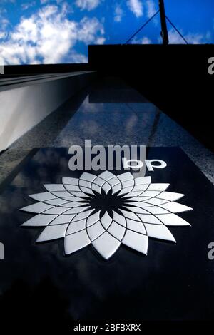 BP HQ Headquarters St James Square Mayfair London - BP HQ BP ...