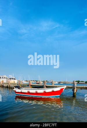 Reflections off the water of a docked boat Stock Photo - Alamy