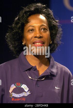 Madeline Manning Mims, 1968 Olympic 800-meter gold medalist and four ...