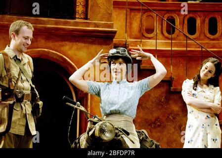 l-r: Kirsten Parker (Hero), Harriet Walter (Beatrice) in MUCH ADO ABOUT ...