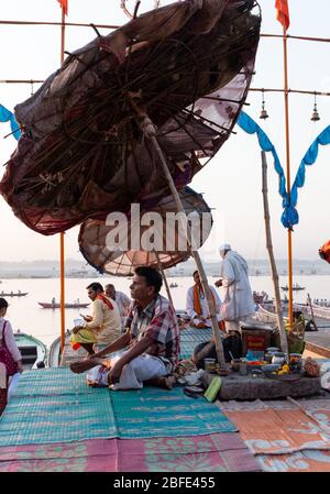 aranasi, Uttar Pradesh / India - April 2019 : Pilgrims worshiping river ...