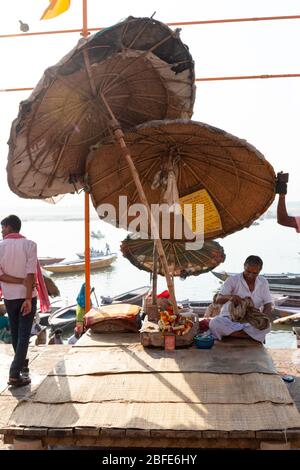 aranasi, Uttar Pradesh / India - April 2019 : Pilgrims worshiping river ...