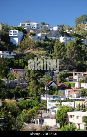 View of houses on the hills of La Playa, in Point Loma, San Diego ...