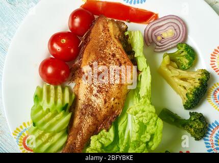 Pargo Rojo marinado - mexicano Pescado Entero, Whole fried Fish, Red ...