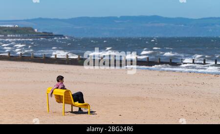 Yellow bench on the promenade at Portobello, Edinburgh Stock Photo - Alamy