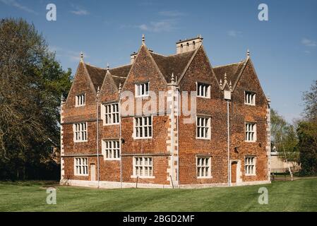 Red Hall train station Bourne, Lincolnshire Stock Photo - Alamy