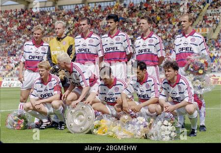 CHAMPIONS LEAGUE SOCCER. SVEN SCHEUER, BAYERN MUNICH Stock Photo - Alamy