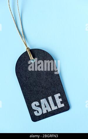 Paper price label on jute background. Copy space Stock Photo - Alamy