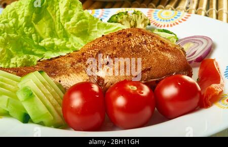 Pargo Rojo marinado - mexicano Pescado Entero, Whole fried Fish, Red ...