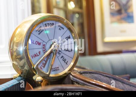 brass ship's telegraph speed controller Stock Photo - Alamy