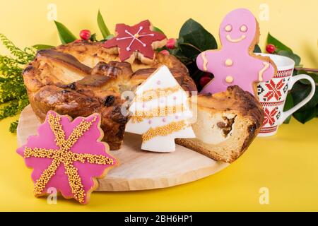 Cute Christmas gingerbread desserts, Authentic Christmas Brunch ...