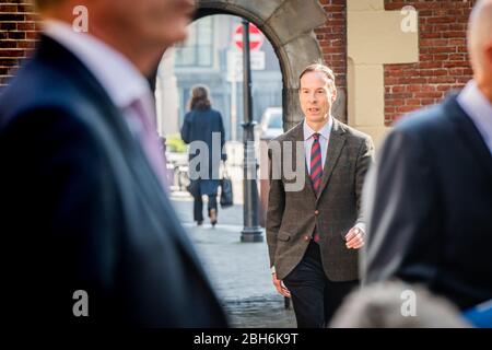 DEN HAAG, 24-04-2020, Ministers before the weekly Ministerraad at the ...