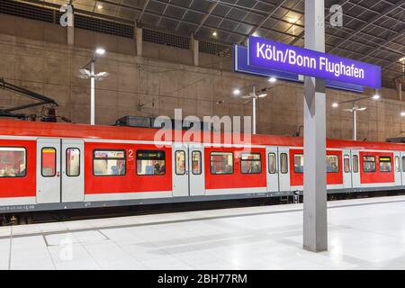 Cologne / Bonn Airport station with regional train of the DB, Köln ...