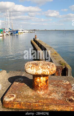 Sea Lock at Heybridge Basin Stock Photo - Alamy