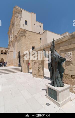 Basilica Santa Maria de Finibus Terrae and the Santa Maria di Leuca ...