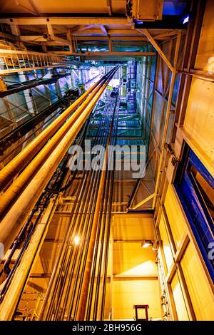Drilling for oil on the North Slope of Alaska Stock Photo - Alamy