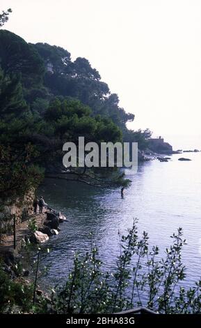 Beach of Le Mourillon Toulon Stock Photo - Alamy
